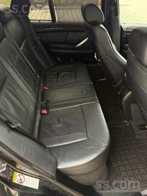 Melns BMW X5 2003 Daugavpils, ar dzinēja tilpumu 3.00 L un nobraukumu 307 tūkst. km par 5600 €, foto 7 vietnē AUTOMOTO.COM.LV
