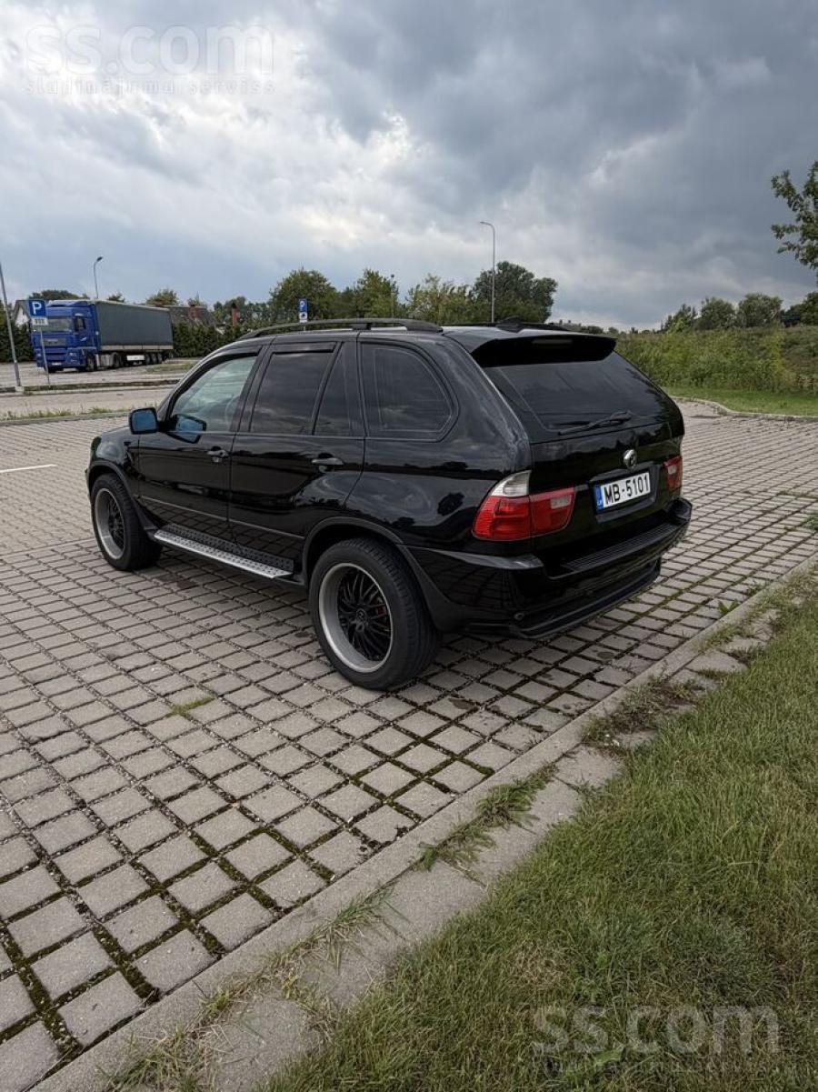 Black BMW X5 2003 in Daugavpils, with an engine capacity of 3.00 L and mileage of 307 thousand km for 5000 €, photo 4 on AUTOMOTO.COM.LV