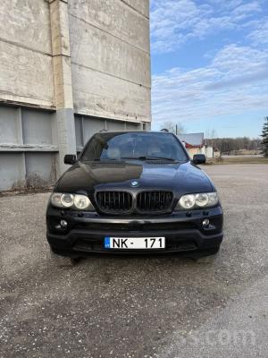 Black BMW X5 2003 in Valmiera, with an engine capacity of 3.00 L and mileage of 336 thousand km for 3500 €, photo 4 on AUTOMOTO.COM.LV