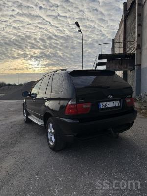 Black BMW X5 2003 in Valmiera, with an engine capacity of 3.00 L and mileage of 336 thousand km for 3500 €, photo 5 on AUTOMOTO.COM.LV