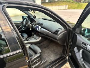 Black BMW X5 2003 in Vilnius, with an engine capacity of 3.00 L and mileage of 380 thousand km for 4899 €, photo 10 on AUTOMOTO.COM.LV