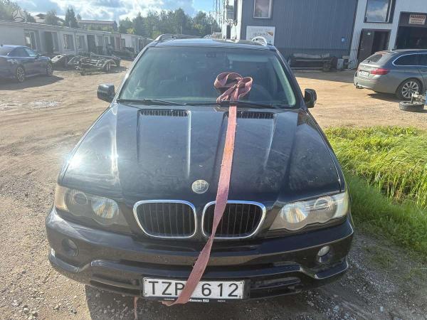 Melns BMW X5 2003 Šilalė, ar dzinēja tilpumu 2.93 L un nobraukumu 0 tūkst. km par 2100 €, foto 3 vietnē AUTOMOTO.COM.LV