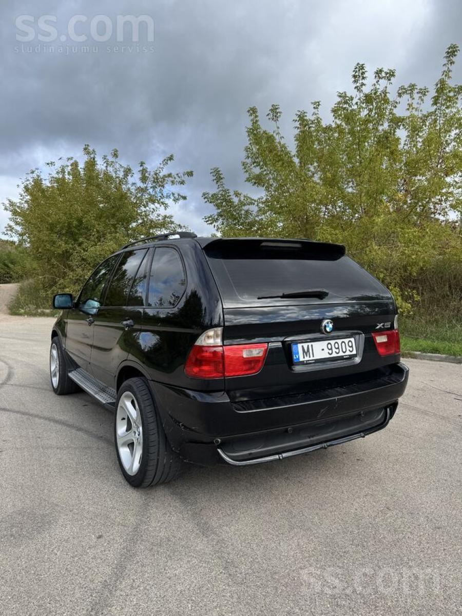Black BMW X5 2003 in Daugavpils, with an engine capacity of 3.00 L and mileage of 370 thousand km for 5200 €, photo 4 on AUTOMOTO.COM.LV