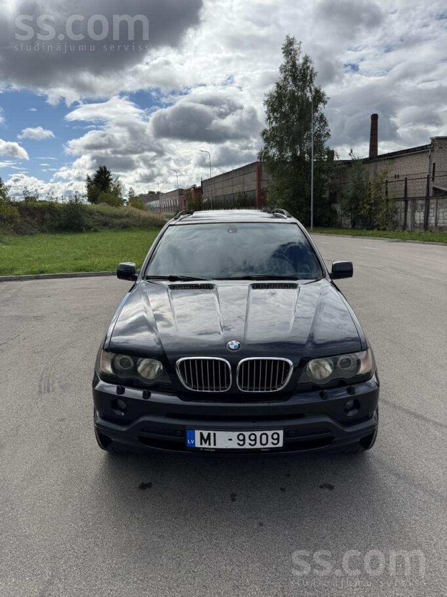 Black BMW X5 2003 in Daugavpils, with an engine capacity of 3.00 L and mileage of 370 thousand km for 5200 €, photo 7 on AUTOMOTO.COM.LV