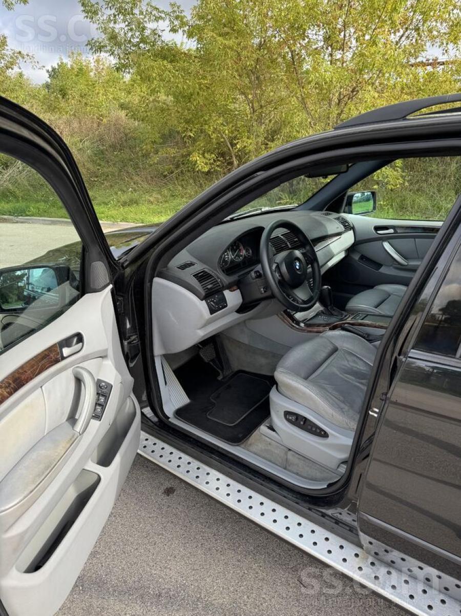 Black BMW X5 2003 in Daugavpils, with an engine capacity of 3.00 L and mileage of 370 thousand km for 5200 €, photo 9 on AUTOMOTO.COM.LV