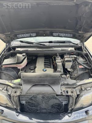 Black BMW X5 2003 in Daugavpils, with an engine capacity of 3.00 L and mileage of 370 thousand km for 5200 €, photo 10 on AUTOMOTO.COM.LV