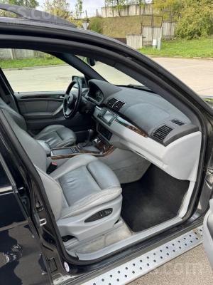 Black BMW X5 2003 in Daugavpils, with an engine capacity of 3.00 L and mileage of 370 thousand km for 5200 €, photo 12 on AUTOMOTO.COM.LV