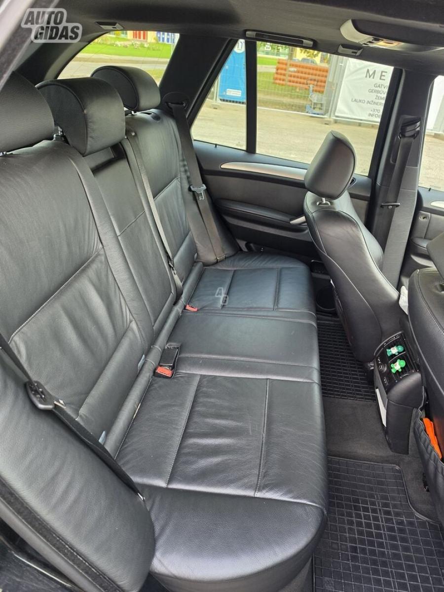 Black BMW X5 2003 in Vievis, with an engine capacity of 2.90 L and mileage of 232 thousand km for 4250 €, photo 12 on AUTOMOTO.COM.LV
