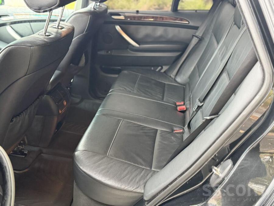 Melns BMW X5 2003 Rīga, ar dzinēja tilpumu 3.00 L un nobraukumu 419 tūkst. km par 3990 €, foto 14 vietnē AUTOMOTO.COM.LV