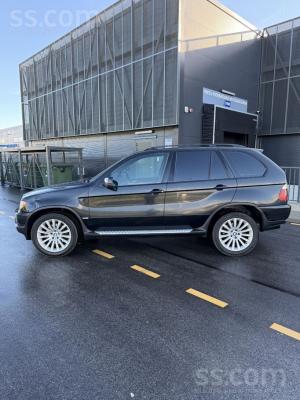 Melns BMW X5 2003 Liepāja, ar dzinēja tilpumu 3.00 L un nobraukumu 399 tūkst. km par 3450 €, foto 4 vietnē AUTOMOTO.COM.LV