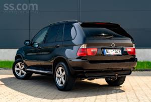 Melns BMW X5 2004 Rīga, ar dzinēja tilpumu 3.00 L un nobraukumu 308 tūkst. km par 5990 €, foto 4 vietnē AUTOMOTO.COM.LV