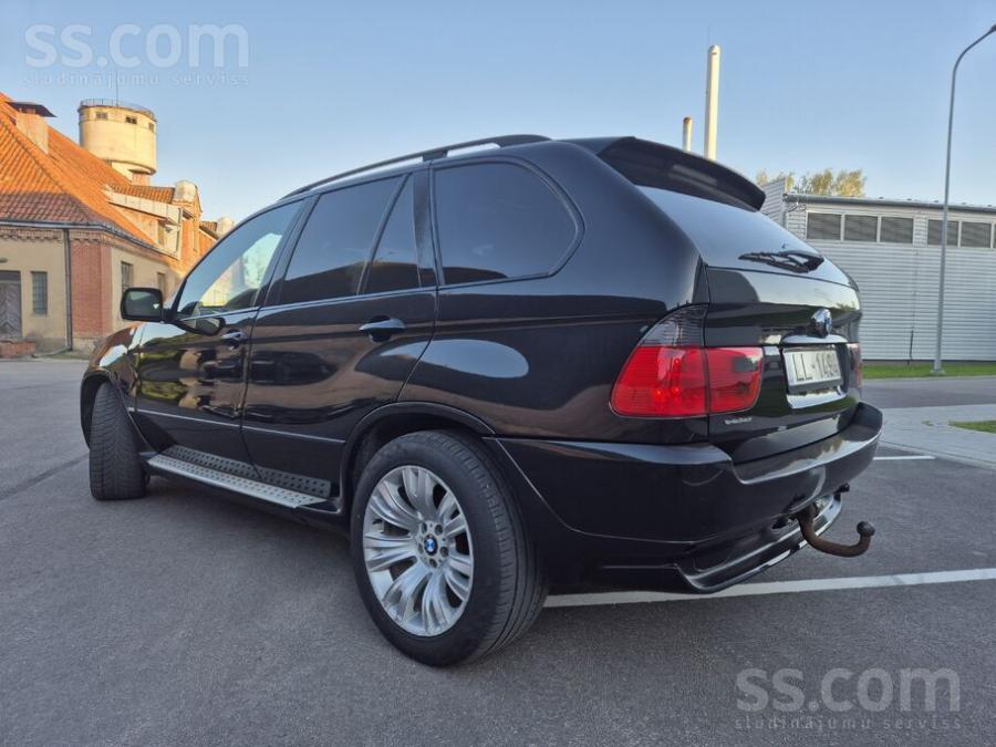 Black BMW X5 2004 in Bauska, with an engine capacity of 3.00 L and mileage of 332 thousand km for 4350 €, photo 5 on AUTOMOTO.COM.LV