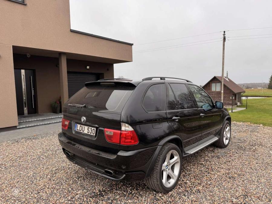 Black BMW X5 2004 in Vilnius, with an engine capacity of 2.99 L and mileage of 424 thousand km for 5500 €, photo 1 on AUTOMOTO.COM.LV