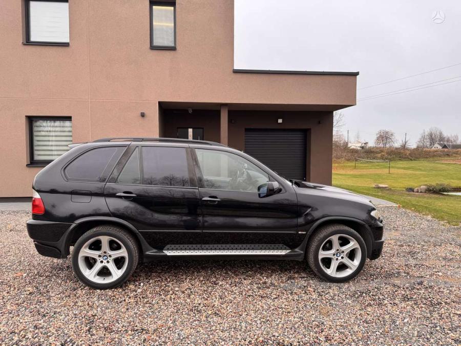Black BMW X5 2004 in Vilnius, with an engine capacity of 2.99 L and mileage of 424 thousand km for 5500 €, photo 3 on AUTOMOTO.COM.LV