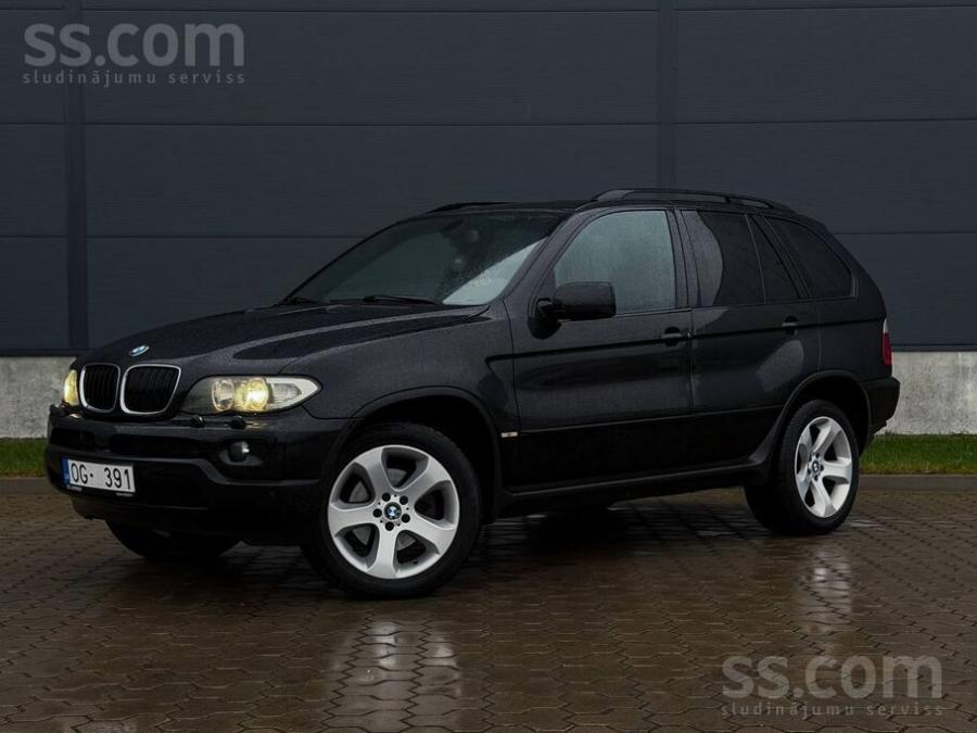 Black BMW X5 2004 in Riga, with an engine capacity of 3.00 L and mileage of 324 thousand km for 6450 €, photo 1 on AUTOMOTO.COM.LV