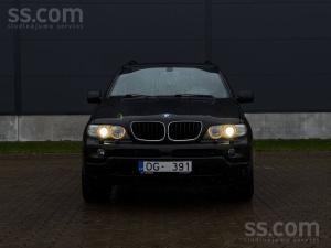 Black BMW X5 2004 in Riga, with an engine capacity of 3.00 L and mileage of 324 thousand km for 6450 €, photo 2 on AUTOMOTO.COM.LV