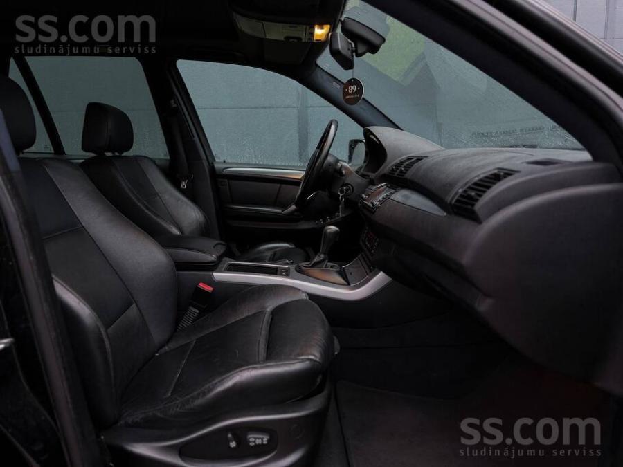 Black BMW X5 2004 in Riga, with an engine capacity of 3.00 L and mileage of 324 thousand km for 6450 €, photo 10 on AUTOMOTO.COM.LV