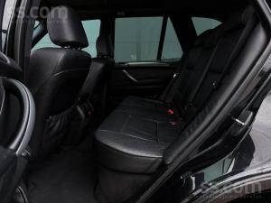 Black BMW X5 2004 in Riga, with an engine capacity of 3.00 L and mileage of 324 thousand km for 6450 €, photo 15 on AUTOMOTO.COM.LV