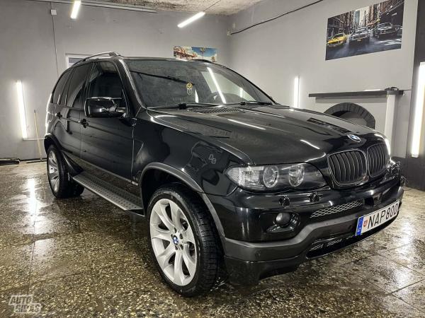 Black BMW X5 2004 in Kaunas, with an engine capacity of 4.40 L and mileage of 372 thousand km for 7299 €, photo 1 on AUTOMOTO.COM.LV