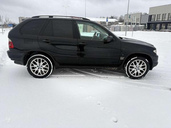 Black BMW X5 2004 in Vilnius, with an engine capacity of 2.99 L and mileage of 450 thousand km for 3600 €, photo 4 on AUTOMOTO.COM.LV