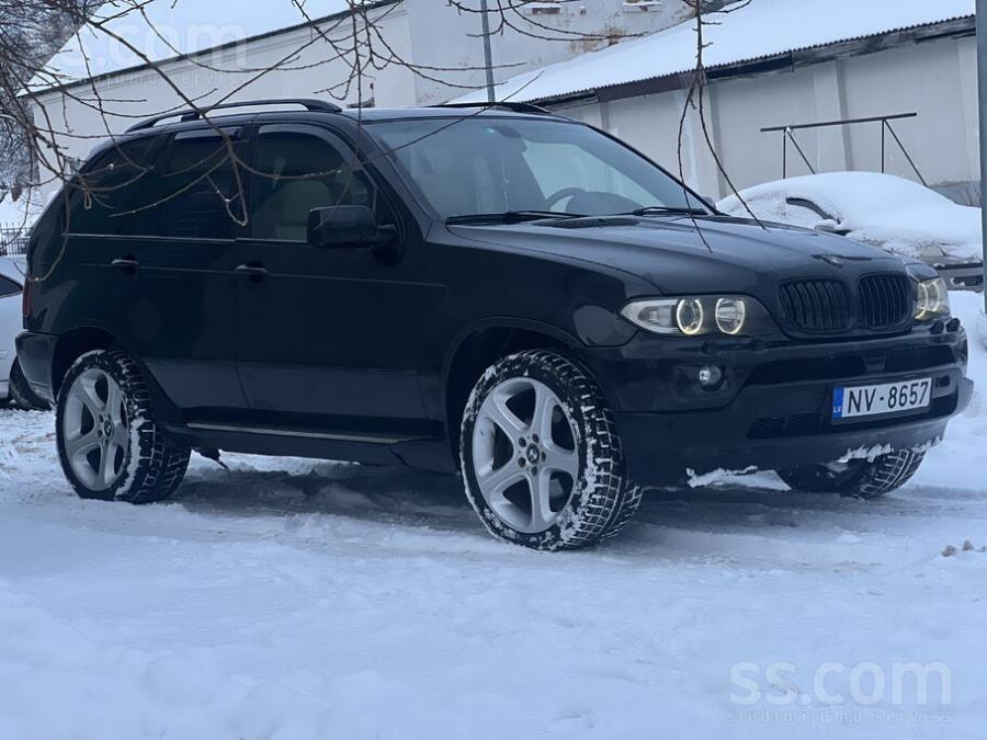 Black BMW X5 2004 in Daugavpils, with an engine capacity of 3.00 L and mileage of 420 thousand km for 4200 €, photo 2 on AUTOMOTO.COM.LV