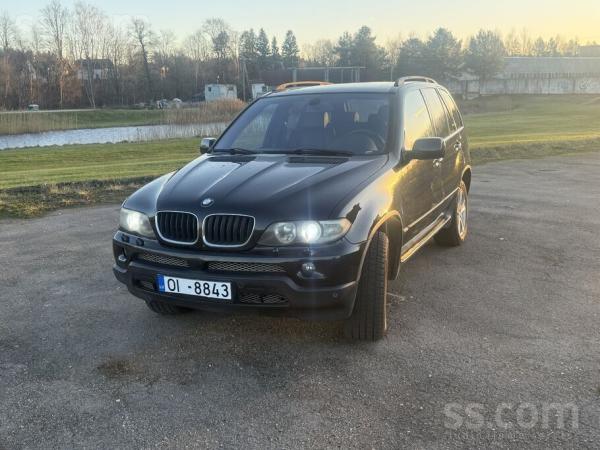 Black BMW X5 2004 in Ogre, with an engine capacity of 3.00 L and mileage of 321 thousand km for 4400 €, photo 1 on AUTOMOTO.COM.LV