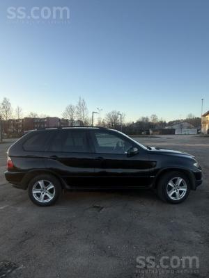 Melns BMW X5 2004 Ogre, ar dzinēja tilpumu 3.00 L un nobraukumu 321 tūkst. km par 4400 €, foto 4 vietnē AUTOMOTO.COM.LV