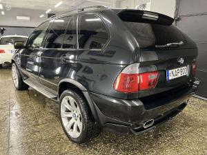 Black BMW X5 2004 in Kaunas, with an engine capacity of 4.40 L and mileage of 372 thousand km for 6999 €, photo 7 on AUTOMOTO.COM.LV