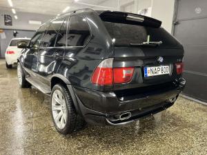 Black BMW X5 2004 in Kaunas, with an engine capacity of 4.40 L and mileage of 372 thousand km for 6999 €, photo 8 on AUTOMOTO.COM.LV
