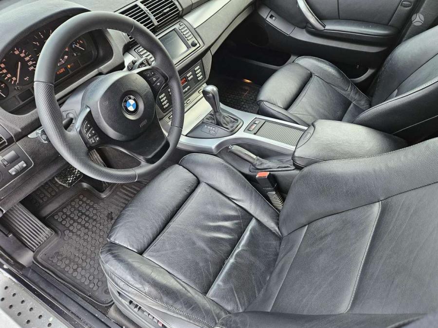 Melns BMW X5 2004 Viļņa, ar dzinēja tilpumu 2.99 L un nobraukumu 252 tūkst. km par 6200 €, foto 17 vietnē AUTOMOTO.COM.LV