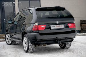 Melns BMW X5 2004 Tukums, ar dzinēja tilpumu 3.00 L un nobraukumu 399 tūkst. km par 5995 €, foto 5 vietnē AUTOMOTO.COM.LV