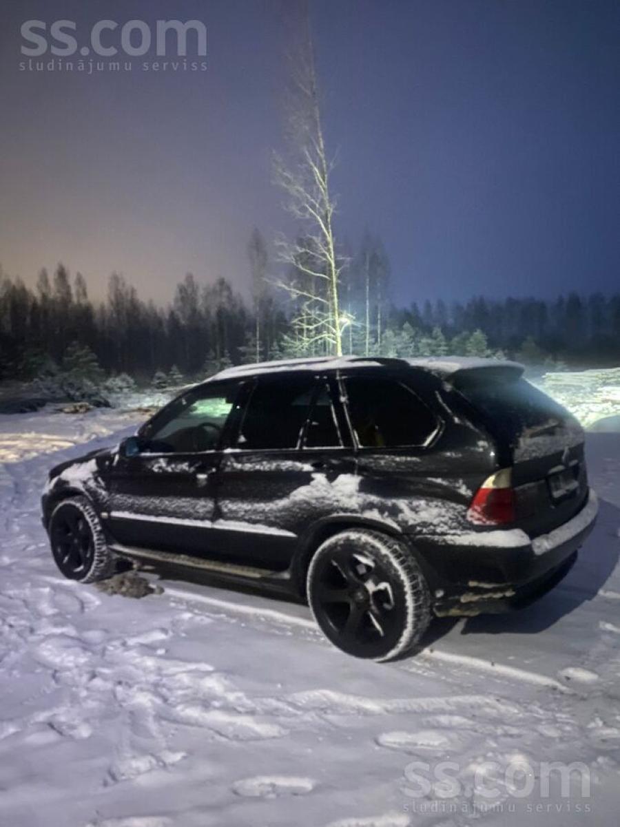 Black BMW X5 2004 in Riga, with an engine capacity of 3.00 L and mileage of 0 thousand km for 6000 €, photo 1 on AUTOMOTO.COM.LV