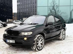 Black BMW X5 2004 in Vilnius, with an engine capacity of 2.99 L and mileage of 321 thousand km for 4950 €, photo 2 on AUTOMOTO.COM.LV