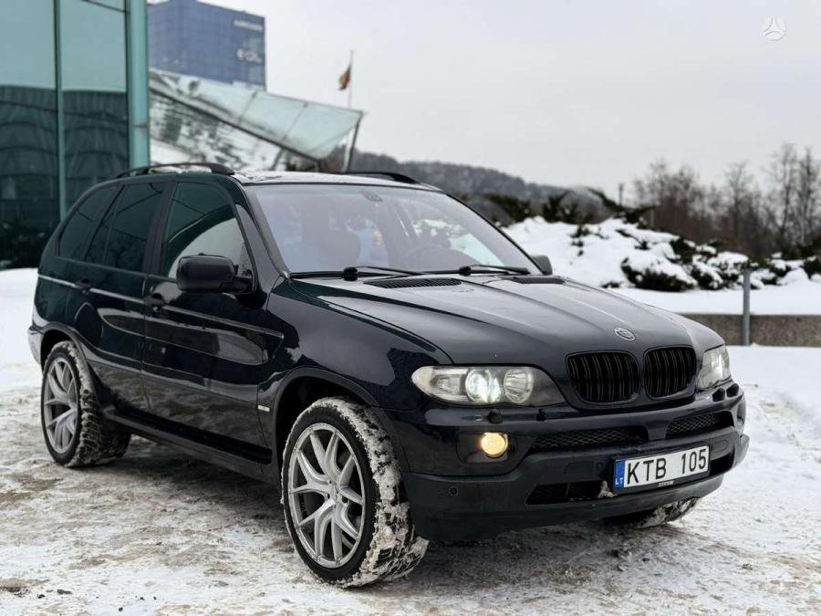 Black BMW X5 2004 in Vilnius, with an engine capacity of 2.99 L and mileage of 321 thousand km for 4950 €, photo 4 on AUTOMOTO.COM.LV
