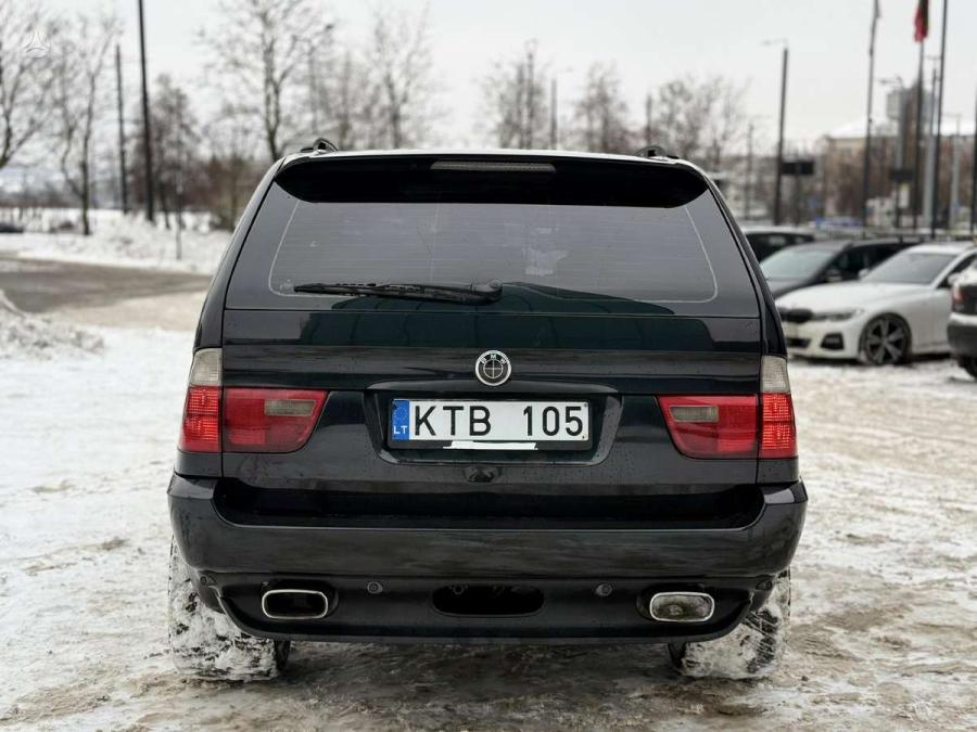 Black BMW X5 2004 in Vilnius, with an engine capacity of 2.99 L and mileage of 321 thousand km for 4950 €, photo 6 on AUTOMOTO.COM.LV