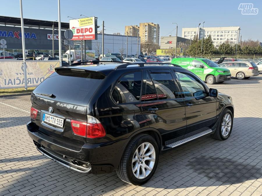 Black BMW X5 2004 in Kaunas, with an engine capacity of 3.00 L and mileage of 319 thousand km for 5500 €, photo 3 on AUTOMOTO.COM.LV