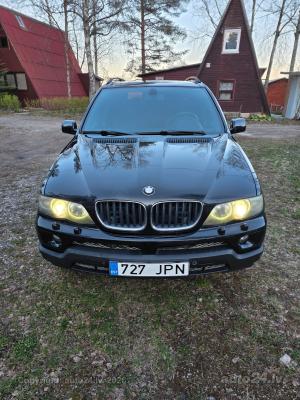Black BMW X5 2004 in Narva, with an engine capacity of 3.00 L and mileage of 371 thousand km for 5500 €, photo 3 on AUTOMOTO.COM.LV
