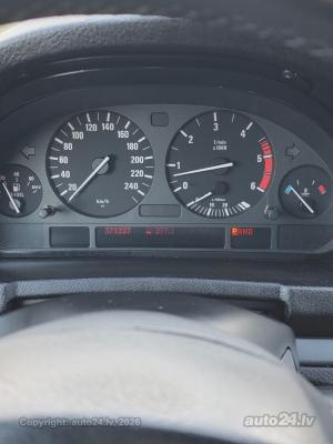 Black BMW X5 2004 in Narva, with an engine capacity of 3.00 L and mileage of 371 thousand km for 5500 €, photo 17 on AUTOMOTO.COM.LV