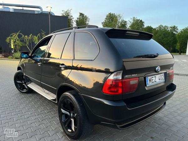 Black BMW X5 2004 in Kaunas, with an engine capacity of 3.00 L and mileage of 300 thousand km for 4200 €, photo 3 on AUTOMOTO.COM.LV