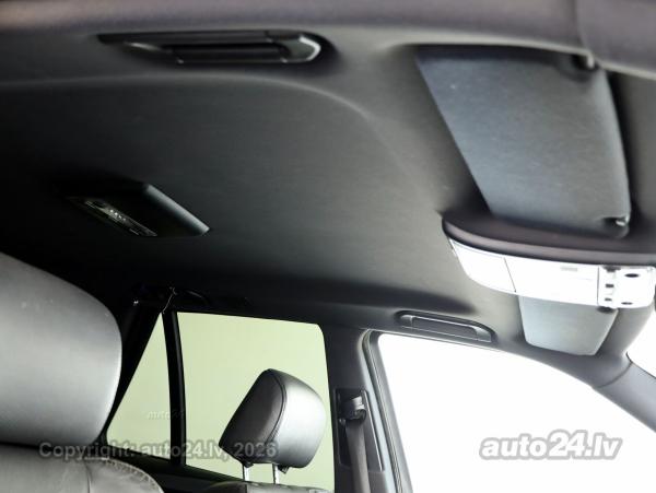 Black BMW X5 2004 in Tallinn, with an engine capacity of 3.00 L and mileage of 430 thousand km for 1799 €, photo 8 on AUTOMOTO.COM.LV