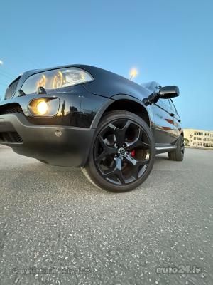 Melns BMW X5 2004 Tallina, ar dzinēja tilpumu 3.00 L un nobraukumu 328 tūkst. km par 5000 €, foto 5 vietnē AUTOMOTO.COM.LV