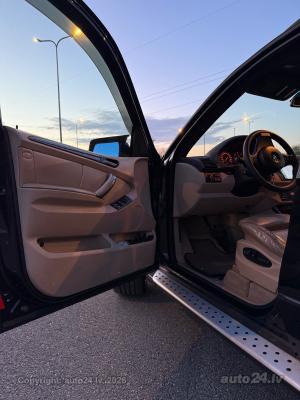 Melns BMW X5 2004 Tallina, ar dzinēja tilpumu 3.00 L un nobraukumu 328 tūkst. km par 5000 €, foto 6 vietnē AUTOMOTO.COM.LV