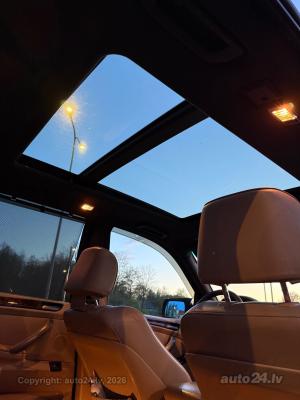 Melns BMW X5 2004 Tallina, ar dzinēja tilpumu 3.00 L un nobraukumu 328 tūkst. km par 5000 €, foto 14 vietnē AUTOMOTO.COM.LV