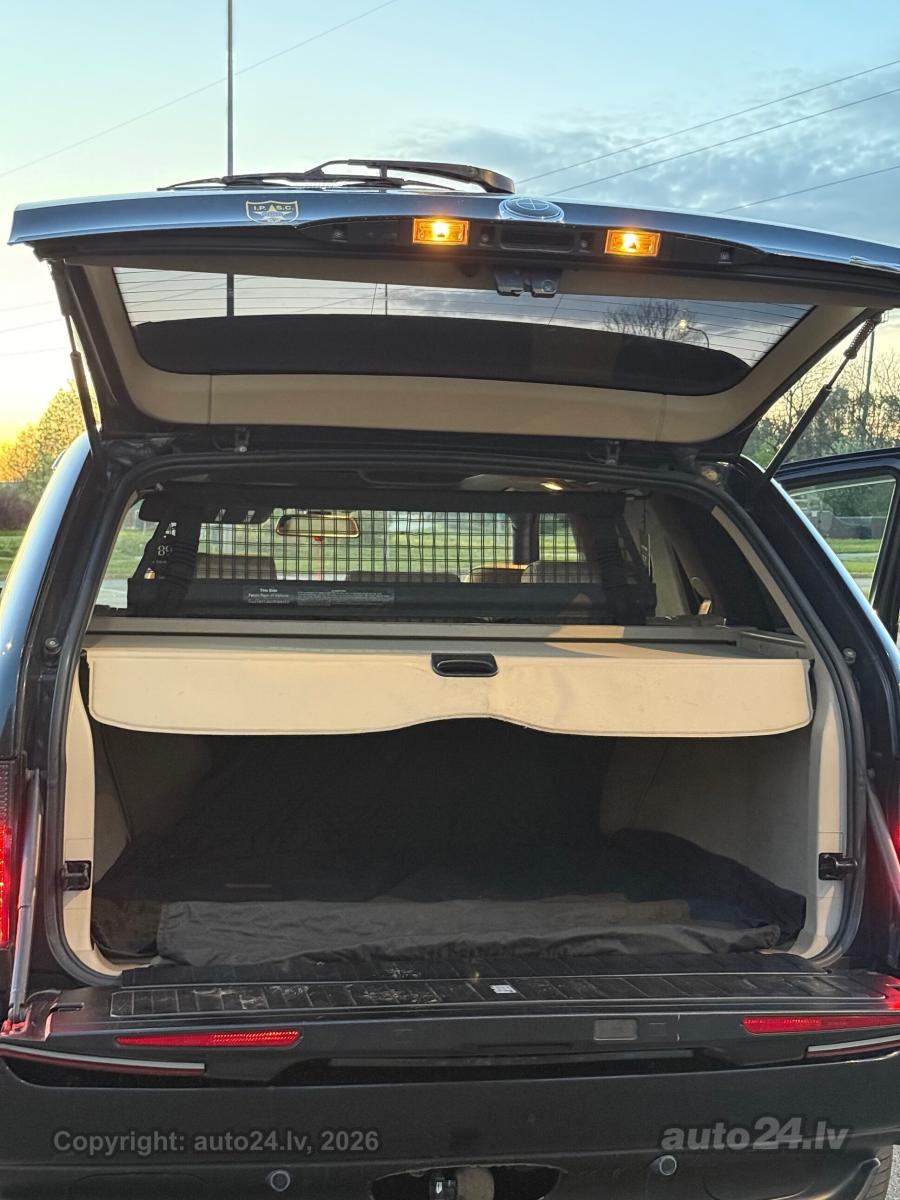 Melns BMW X5 2004 Tallina, ar dzinēja tilpumu 3.00 L un nobraukumu 328 tūkst. km par 5000 €, foto 15 vietnē AUTOMOTO.COM.LV