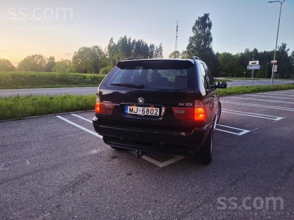 Черный БМВ Х5 2004 в Валмиера, объемом двигателя 3.00 л и пробегом 363 тыс. км за 3900 €, фото 3 на AUTOMOTO.COM.LV