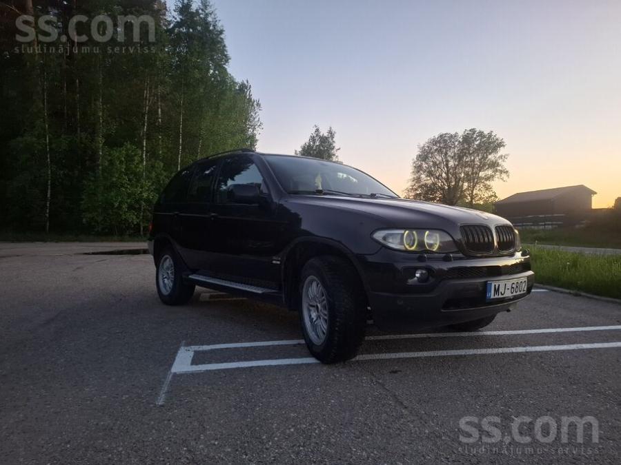 Black BMW X5 2004 in Valmiera, with an engine capacity of 3.00 L and mileage of 363 thousand km for 3900 €, photo 11 on AUTOMOTO.COM.LV