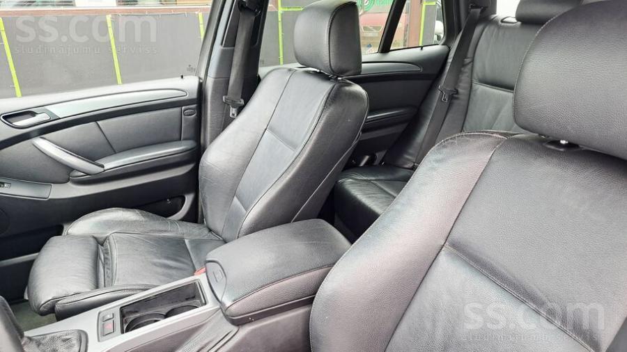 Melns BMW X5 2004 Rīga, ar dzinēja tilpumu 3.00 L un nobraukumu 309 tūkst. km par 7500 €, foto 14 vietnē AUTOMOTO.COM.LV