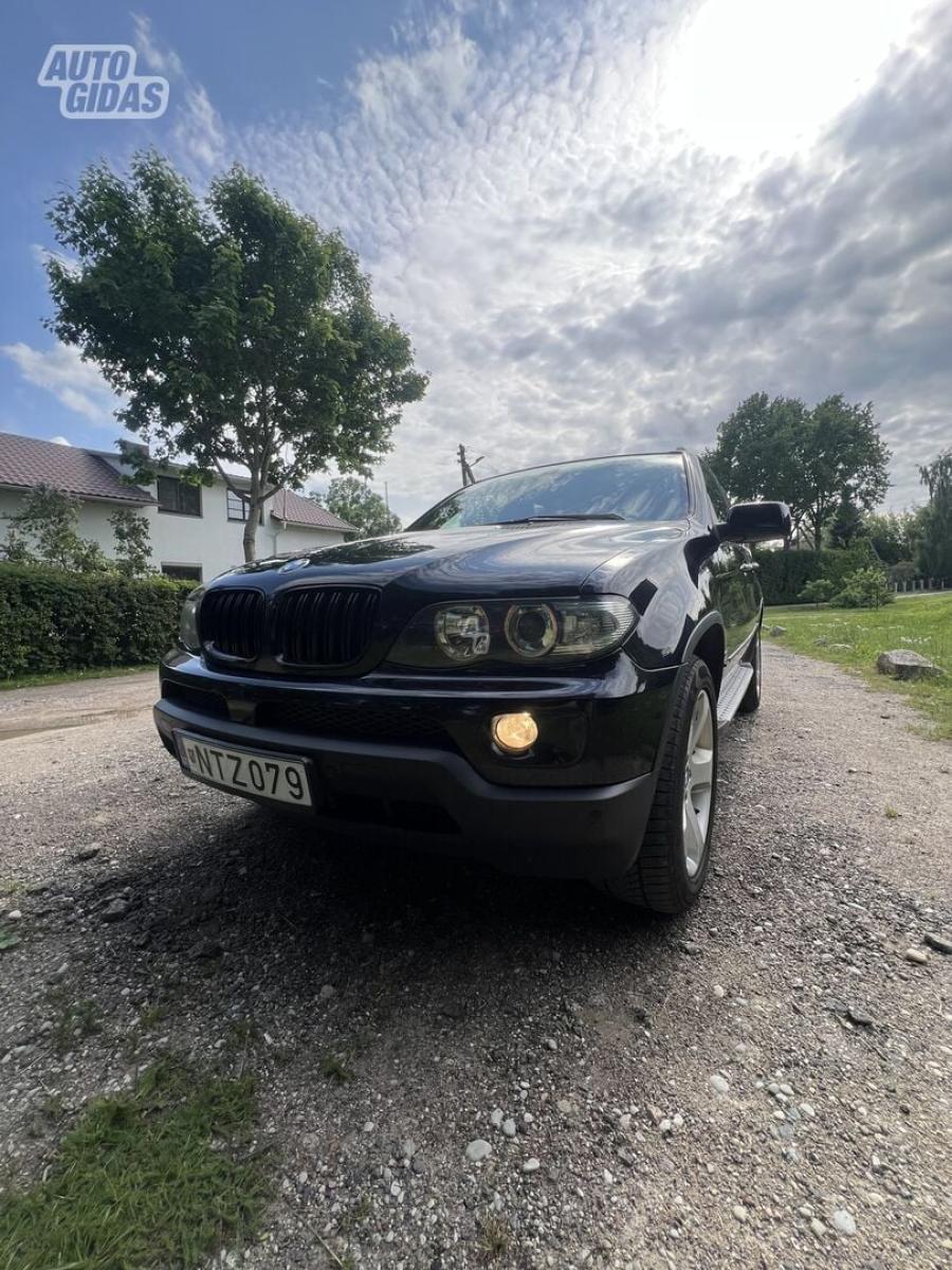 Black BMW X5 2004 in Klaipeda, with an engine capacity of 3.00 L and mileage of 310 thousand km for 3900 €, photo 1 on AUTOMOTO.COM.LV