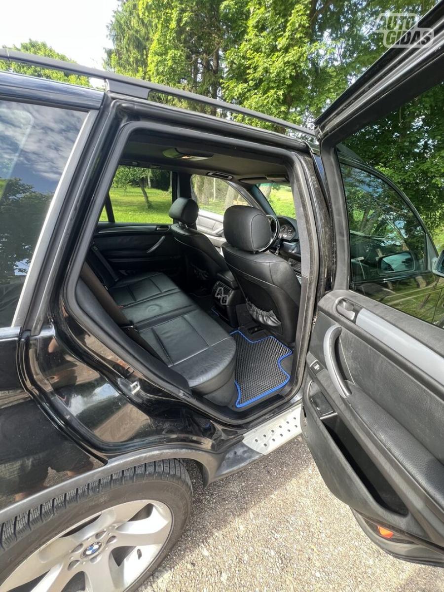 Black BMW X5 2004 in Klaipeda, with an engine capacity of 3.00 L and mileage of 310 thousand km for 3900 €, photo 8 on AUTOMOTO.COM.LV