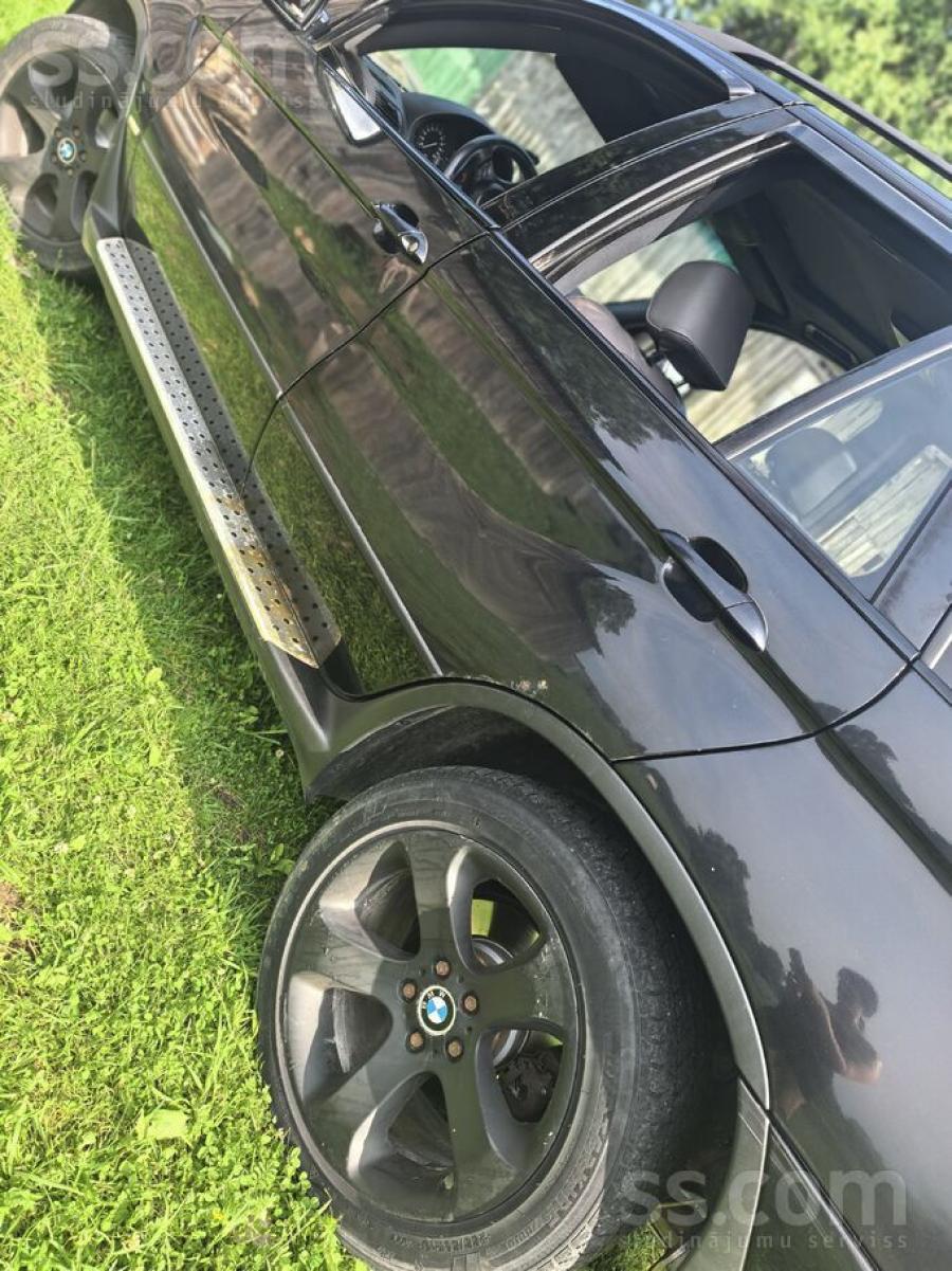 Black BMW X5 2004 in Rezekne, with an engine capacity of 3.00 L and mileage of 360 thousand km for 4000 €, photo 3 on AUTOMOTO.COM.LV
